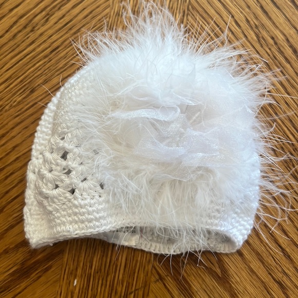 PLH Bows & Laces | Accessories | White Crochet Baby Hat With Feathers ...